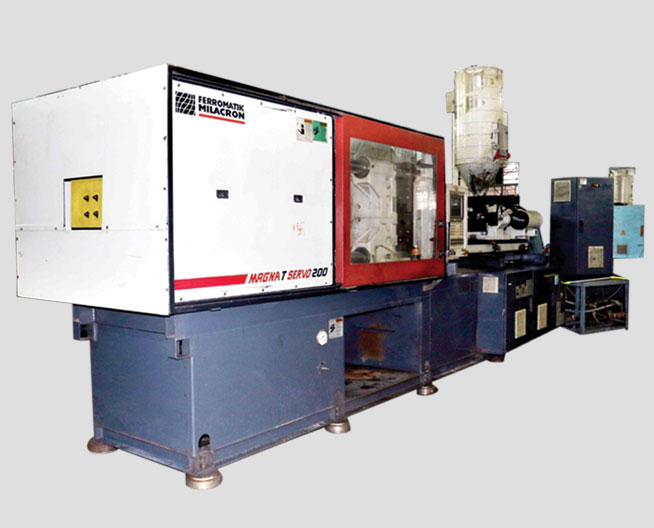 Moulding Machine - Plasto Eltronics